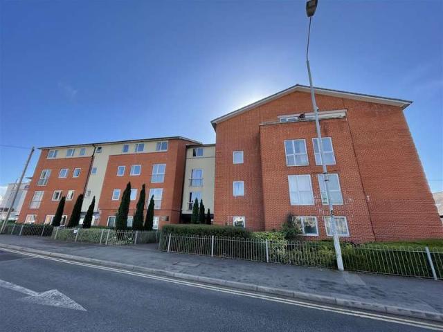 2 Bedroom Apartment Flat