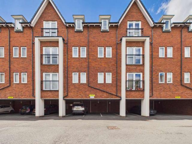 2 Bedroom Apartment Flat