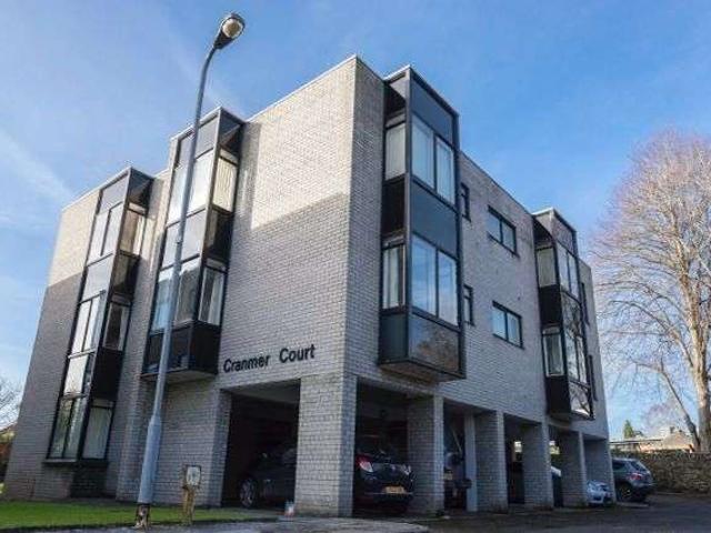 2 Bedroom Apartment Flat