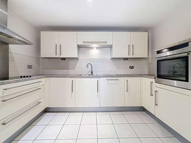 2 Bedroom Apartment Flat