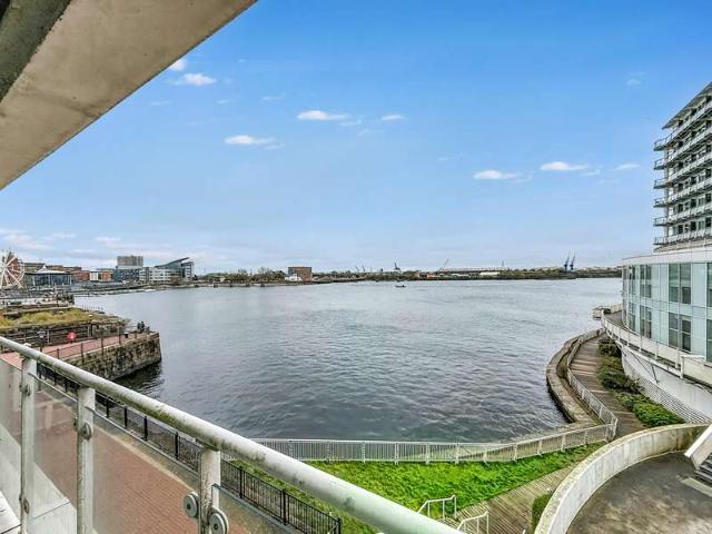 2 Bedroom Apartment Flat