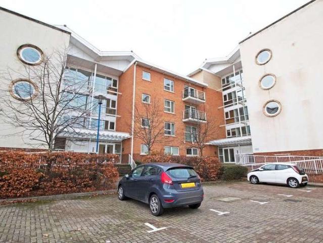 2 Bedroom Apartment Flat