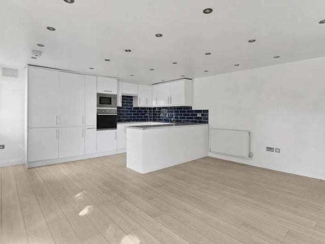2 Bedroom Apartment Flat