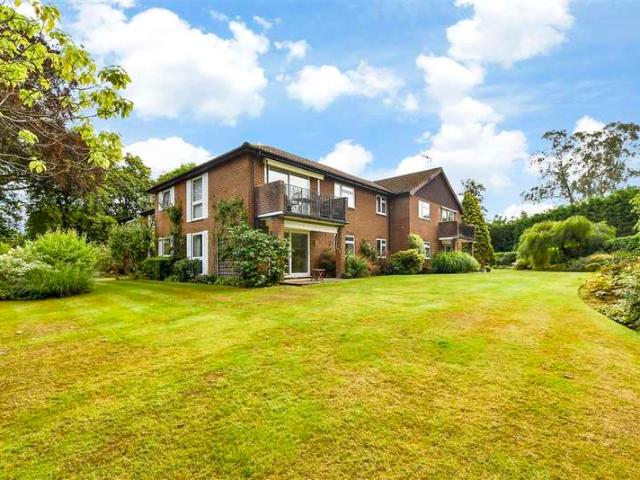2 Bedroom Apartment Flat