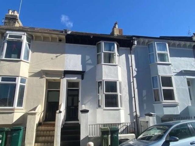 2 Bedroom Apartment Flat