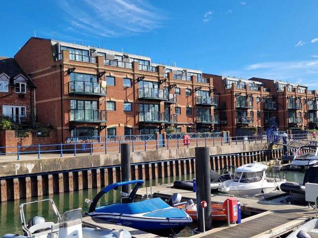 2 Bedroom Apartment Flat