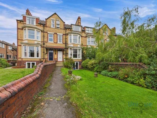 2 Bedroom Apartment Flat