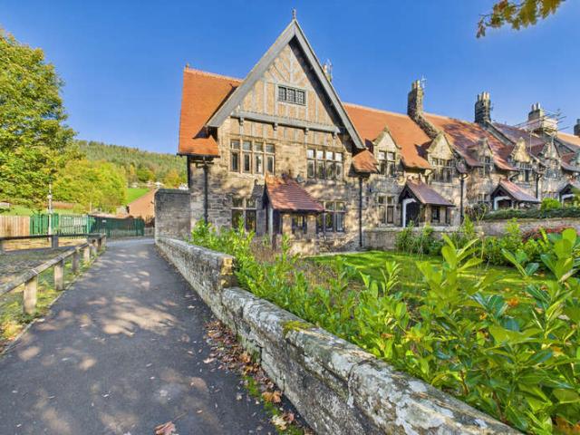 2 Bedroom Apartment Flat