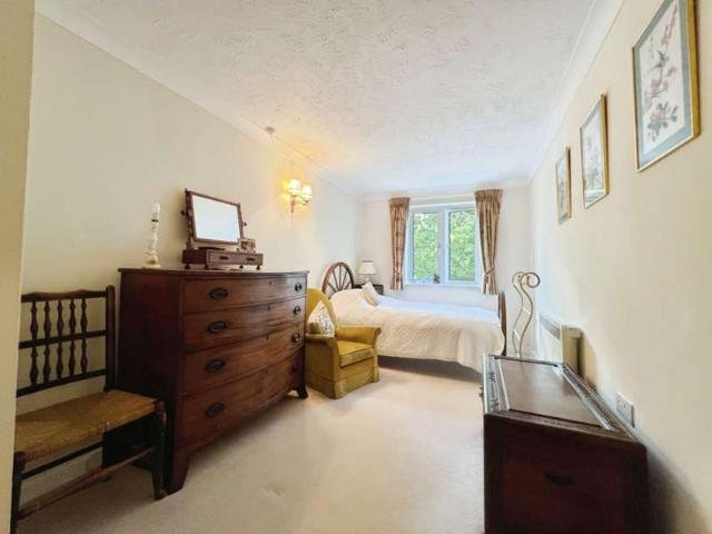 2 Bedroom Apartment Flat