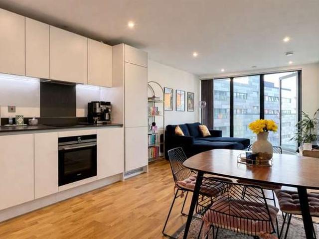 2 Bedroom Apartment Flat