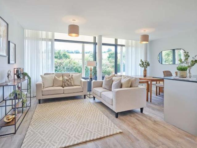 2 Bedroom Apartment Flat