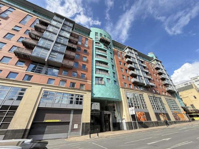 2 Bedroom Apartment Flat
