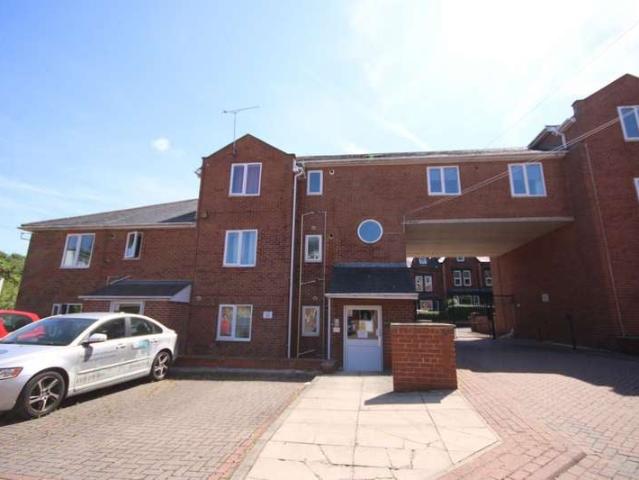 2 Bedroom Apartment Flat