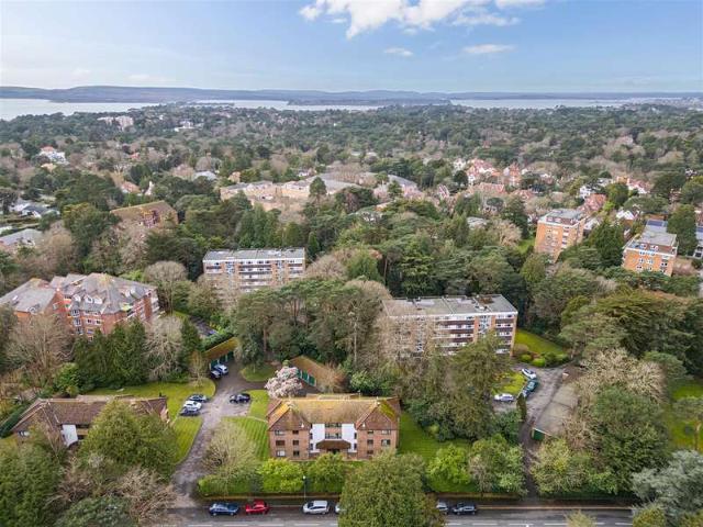 2 Bedroom Apartment Flat
