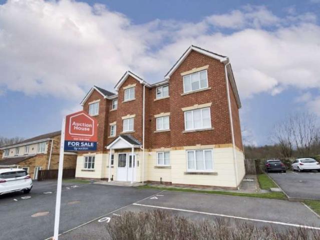 2 Bedroom Apartment Flat