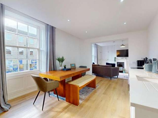 2 Bedroom Apartment Flat
