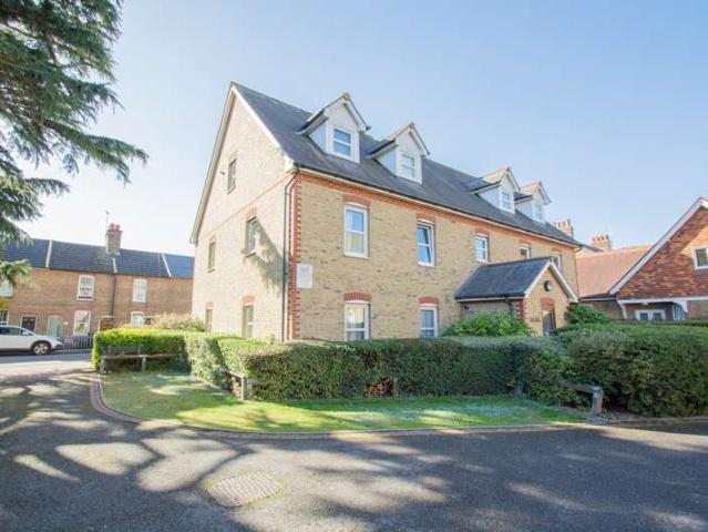 2 Bedroom Apartment Flat