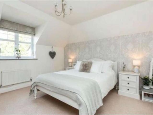 2 Bedroom Apartment Flat