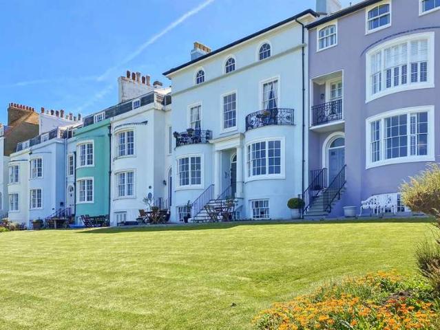 2 Bedroom Apartment Flat