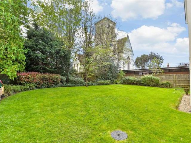 2 Bedroom Apartment Flat