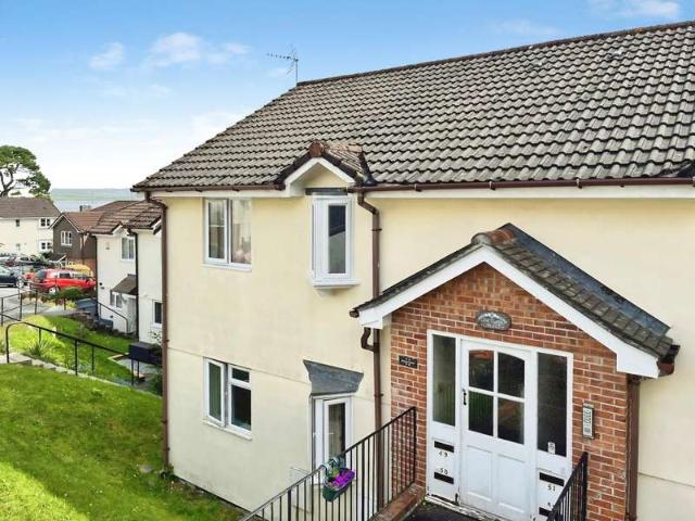 2 Bedroom Apartment Flat
