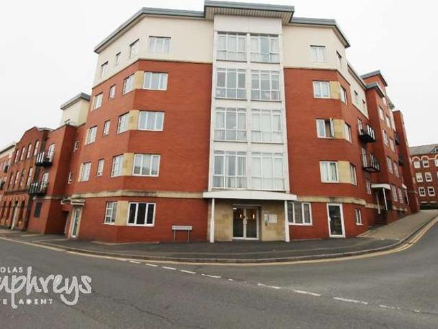 2 Bedroom Apartment Flat