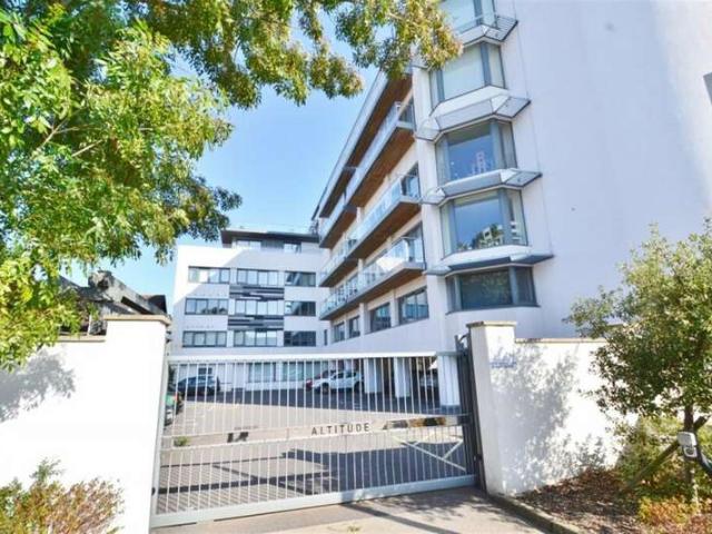 2 Bedroom Apartment Flat