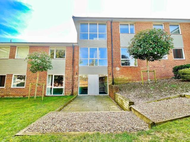 2 Bedroom Apartment Flat