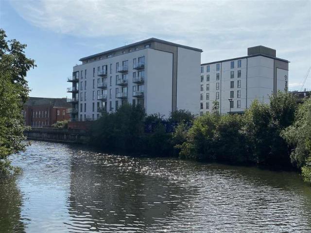 2 Bedroom Apartment Flat
