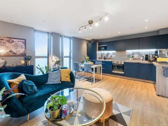 2 Bedroom Apartment Flat