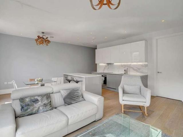 2 Bedroom Apartment Flat