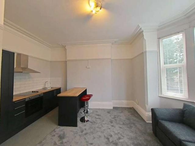 2 Bedroom Apartment Flat
