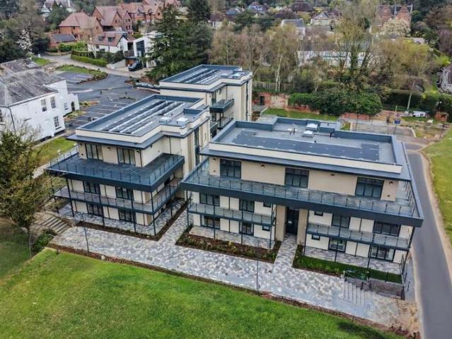 2 Bedroom Apartment Flat