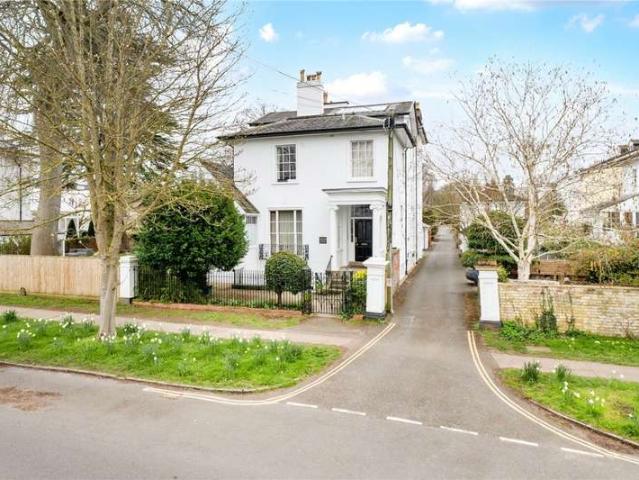 2 Bedroom Apartment Flat
