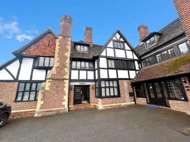 2 Bedroom Apartment Flat