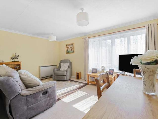 2 Bedroom Apartment Flat