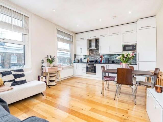 2 Bedroom Apartment Flat