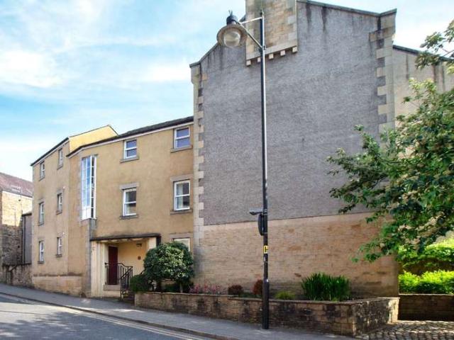 2 Bedroom Apartment Flat