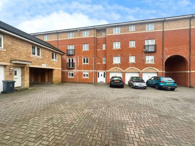 2 Bedroom Apartment Flat