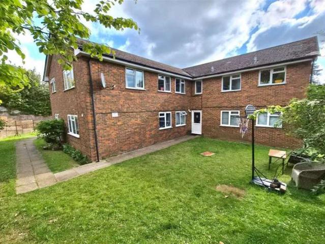 2 Bedroom Apartment Flat