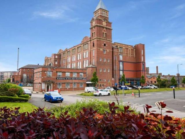 2 Bedroom Apartment Flat