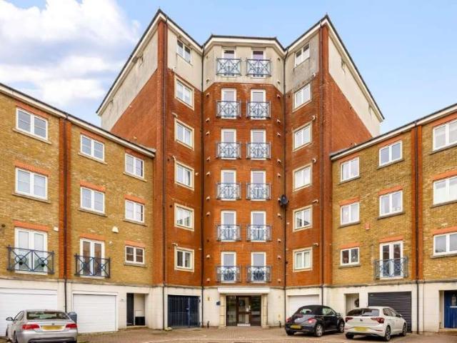 2 Bedroom Apartment Flat