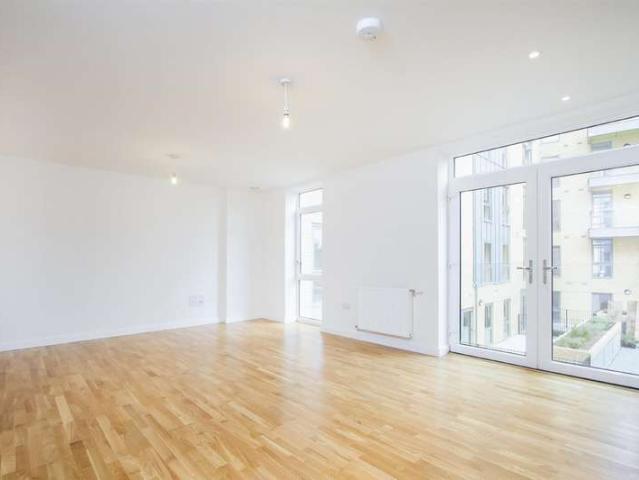 2 Bedroom Apartment Flat