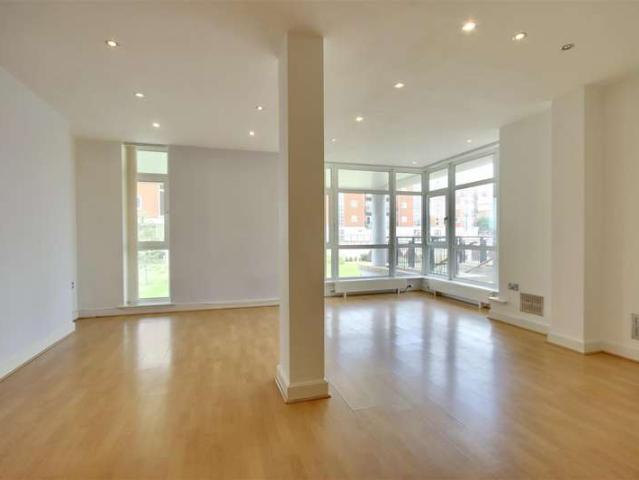 2 Bedroom Apartment Flat