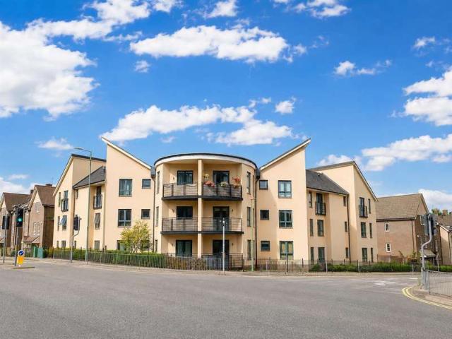 2 Bedroom Apartment Flat
