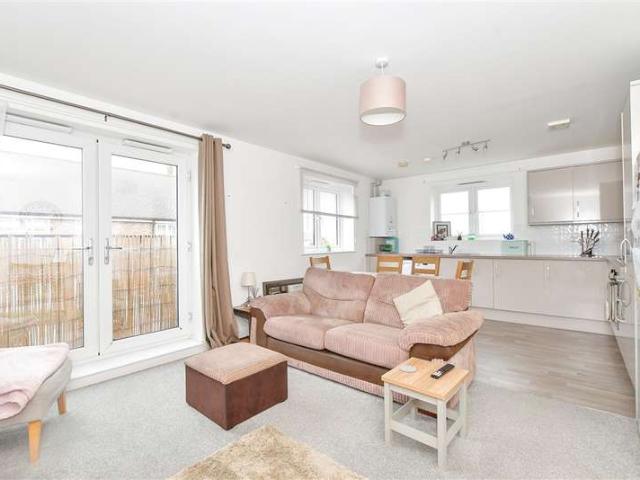 2 Bedroom Apartment Flat