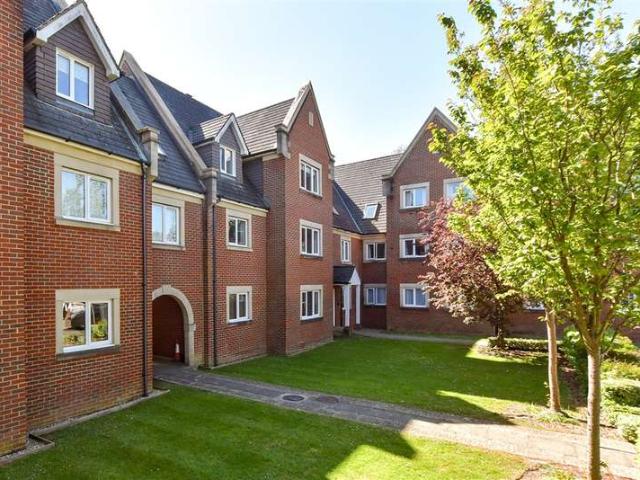 2 Bedroom Apartment Flat