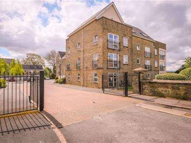 2 Bedroom Apartment Flat