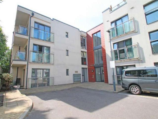 2 Bedroom Apartment Flat