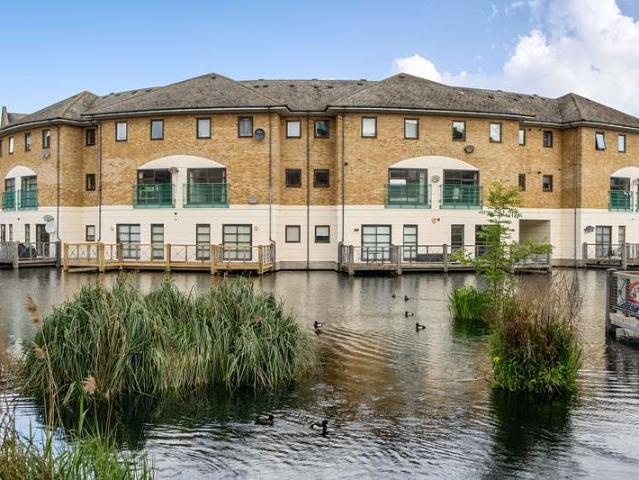 2 Bedroom Apartment Flat